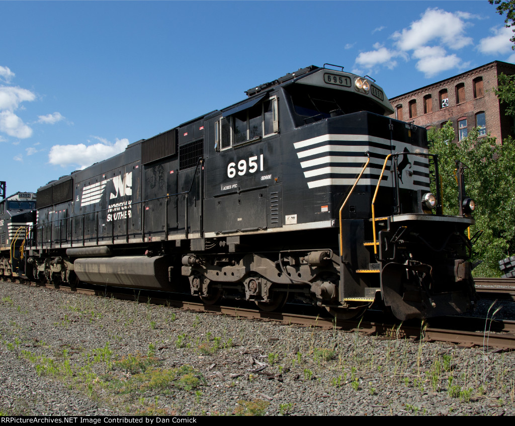 NS 6951